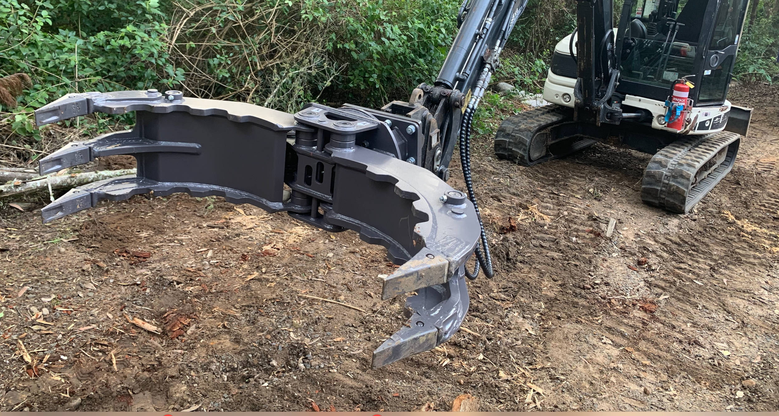 Excavator Grapple Attachments | Heavy Construction Equipment Australia